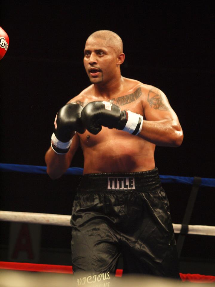 UNDEFEATED HEAVYWEIGHT THOMPSON VS. WILLIS – BATTLE AT THE BOAT 84